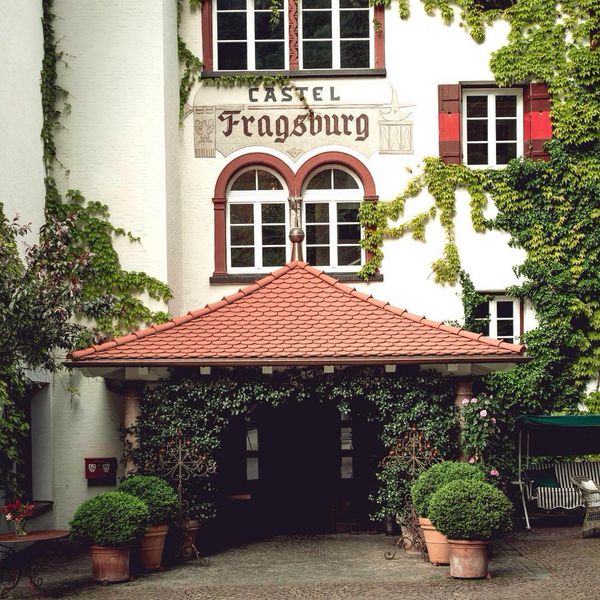 Castel Fragsburg: luxurious suites in South Tyrol